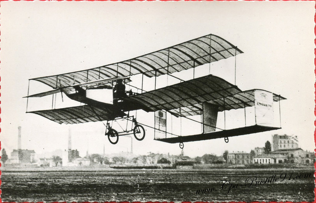 Histoire de l’aviation – Novembre 1907 Farman sur Voisin exécute ses ...